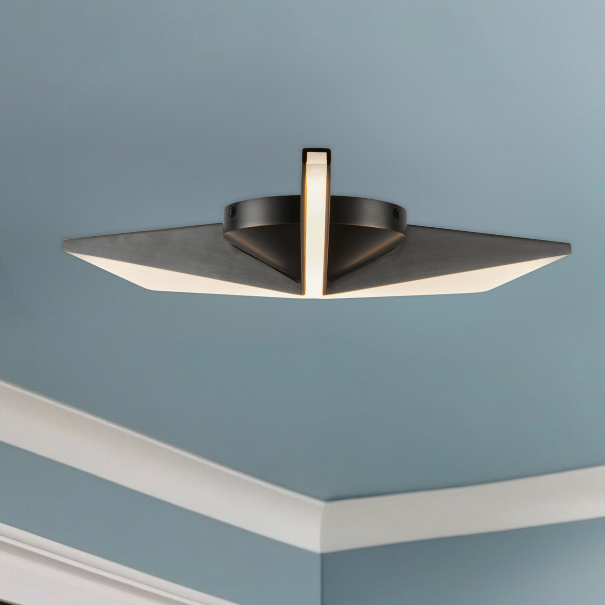 Tachi 18-in Flush Mount – Kuzco Lighting